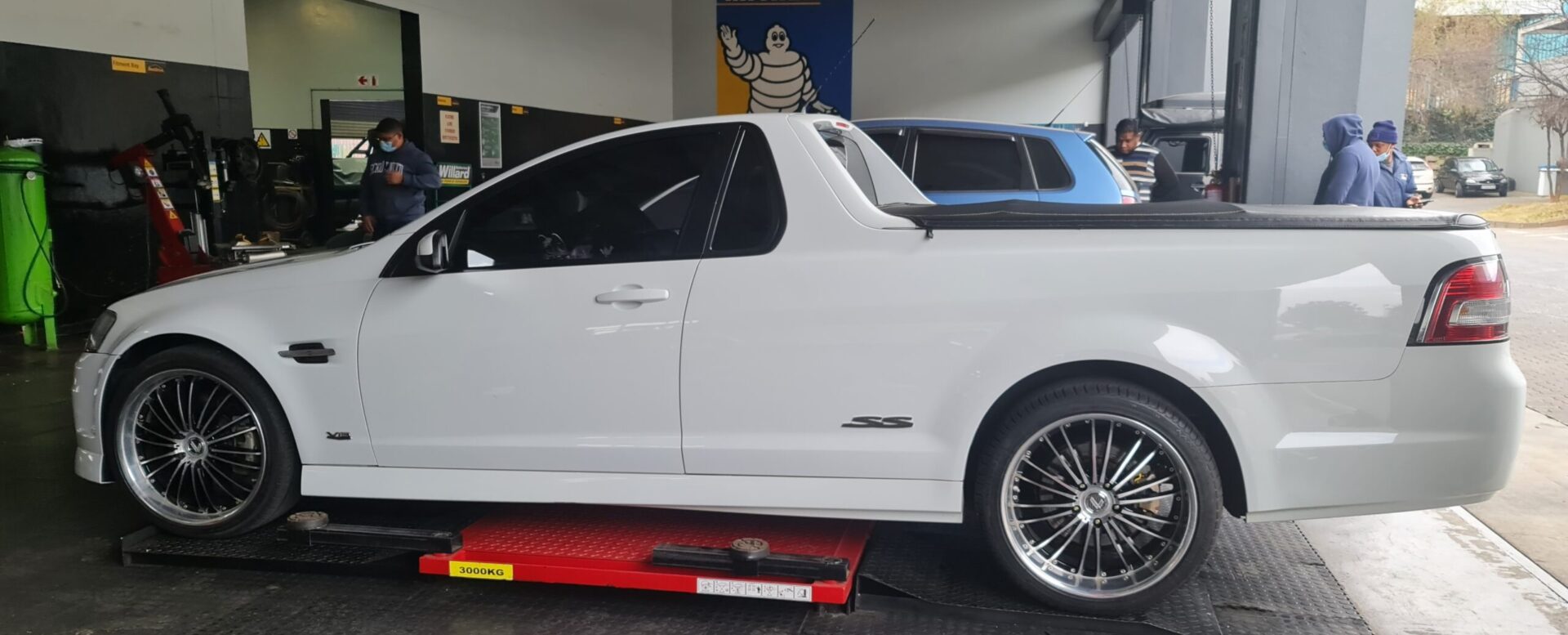 Chevrolet Lumina - TrackRecon